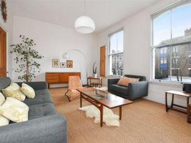 3 Bedrooms Flat for rent in Graham Road, London E8