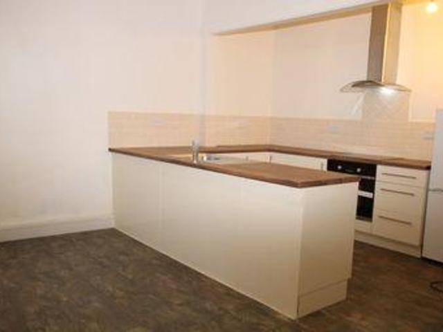3 Bedrooms Flat for rent in Gray Street, Glasgow G3