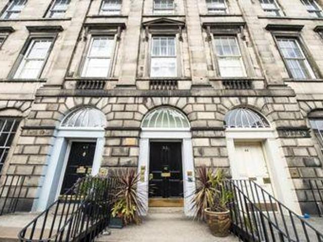 3 Bedrooms Flat for rent in Great King Street, New Town, Edinburgh EH3