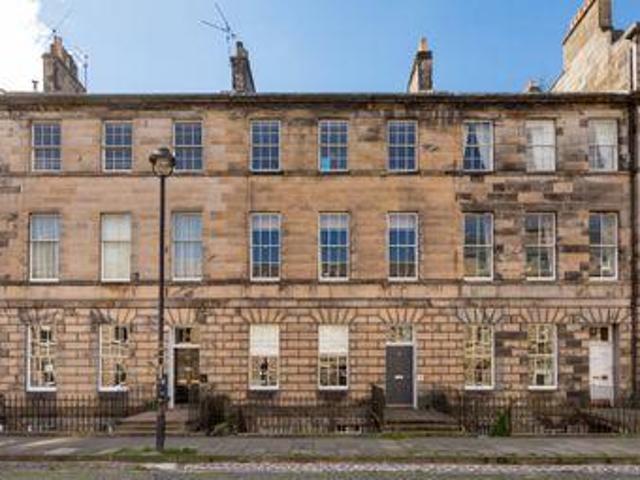 3 Bedrooms Flat for rent in Great King Street, New Town, Edinburgh EH3