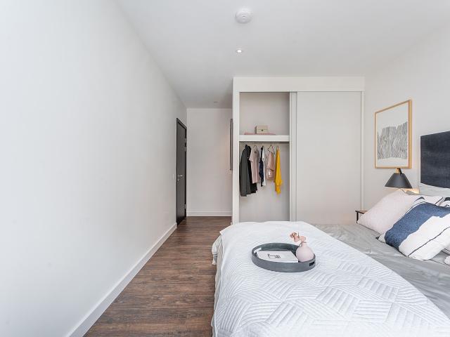 3 Bedrooms Flat for Rent in Greenford Quay | Foxtons