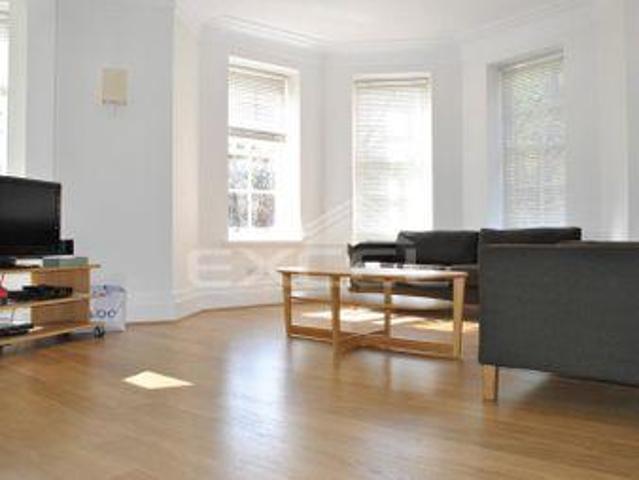 3 Bedrooms Flat for rent in Grove Court, 24 Grove End Road, St Johns Wood NW8