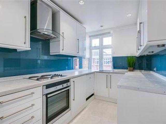 3 Bedrooms Flat for rent in Grove Hall Court, Hall Road, London NW8