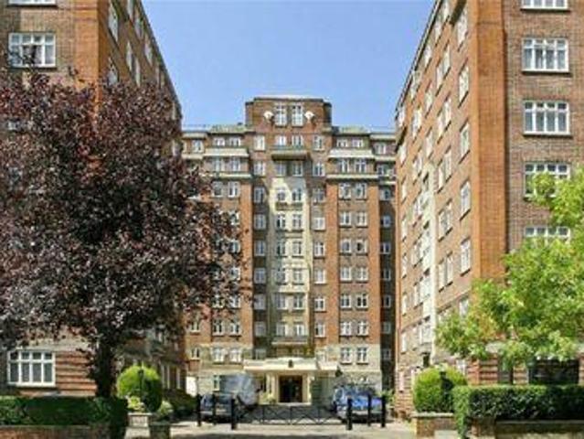 3 Bedrooms Flat for rent in Grove Hall Court, Hall Road, London NW8
