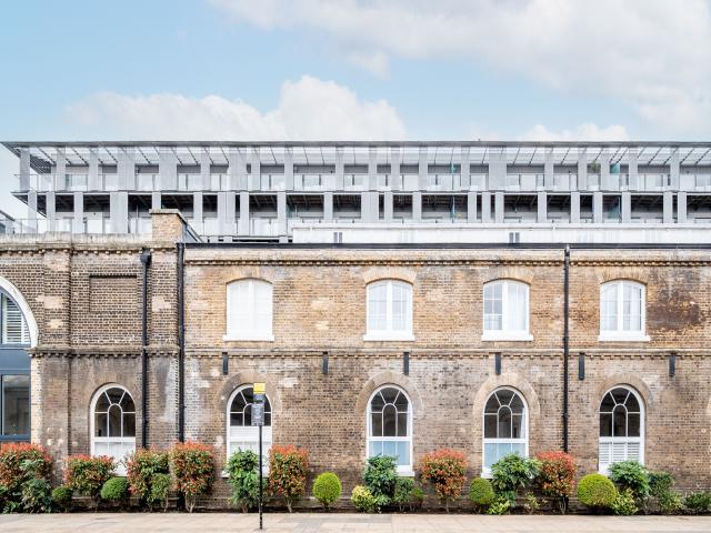 3 Bedrooms Flat for Rent in Gun Carriage Walk | Foxtons