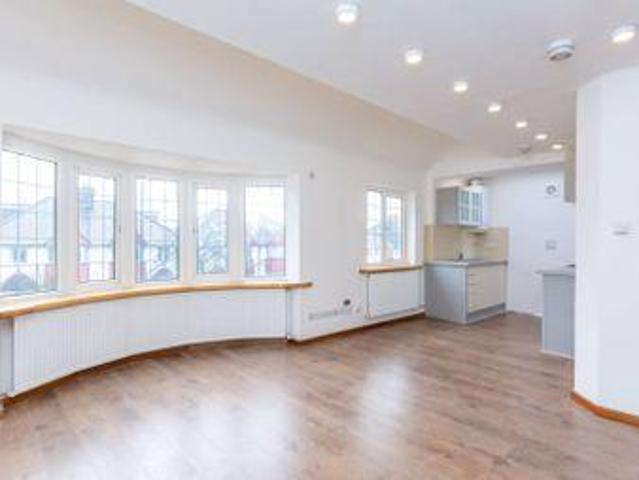 3 Bedrooms Flat for rent in Gunnersbury Lane, Gunnersbury W3