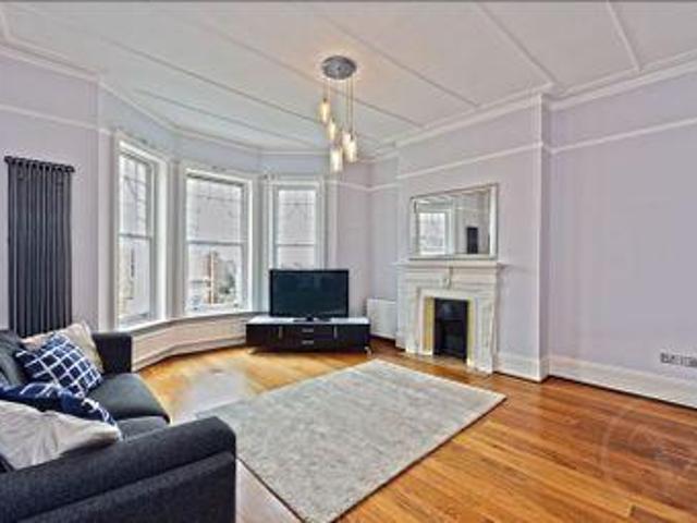 3 Bedrooms Flat for rent in Downe Mansions, Gondar Gardens, West Hampstead, London NW6