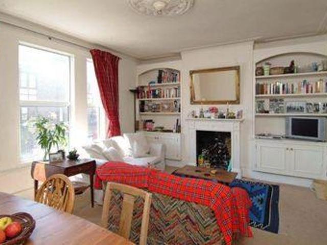 3 Bedrooms Flat for rent in Dawes Road, Fulham, London SW6