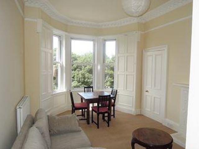 3 Bedrooms Flat for rent in Dalkeith Road, Newington, Edinburgh EH16