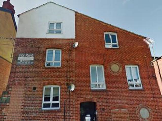 3 Bedrooms Flat for rent in Devon Road, Leeds LS2
