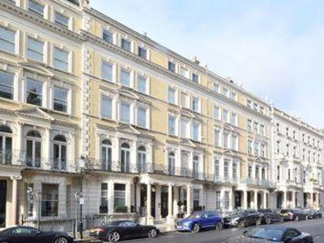 3 Bedrooms Flat for rent in De Vere Gardens, London W8