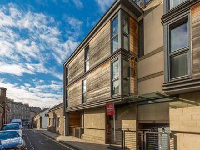 3 Bedrooms Flat for rent in Dean Bank Lane, Stockbridge, Edinburgh EH3