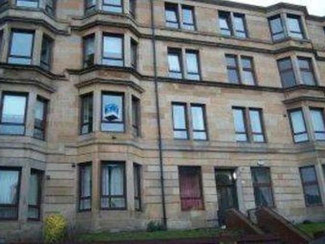 3 Bedrooms Flat for rent in Dennistoun, Ballindalloch Drive G31