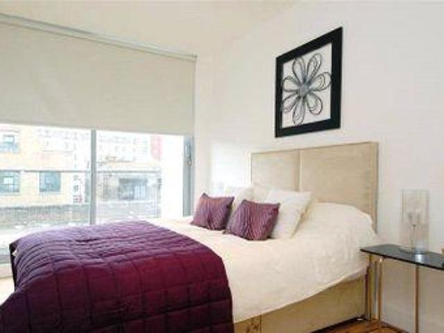 3 Bedrooms Flat for rent in Dereham Place, London EC2A