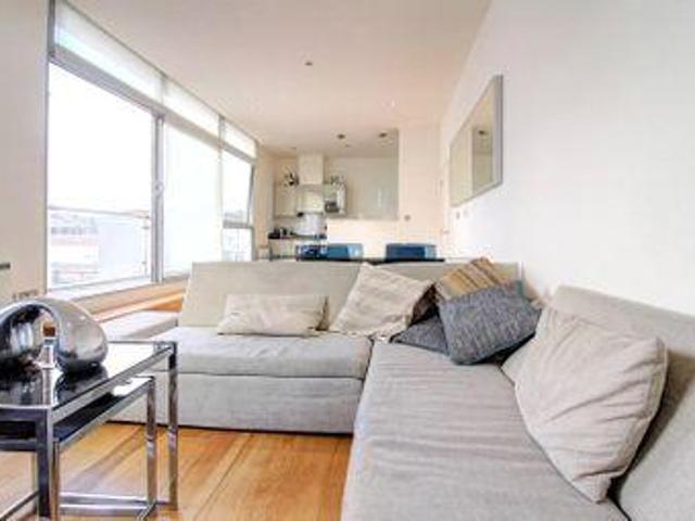 3 Bedrooms Flat for rent in Dereham Place, Shoreditch EC2A
