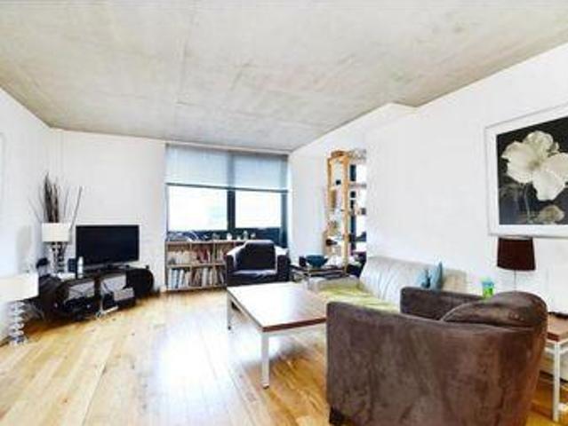3 Bedrooms Flat for rent in Drummond Street, London NW1