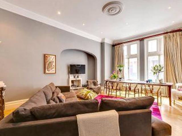 3 Bedrooms Flat for rent in Draycott Place, London SW3