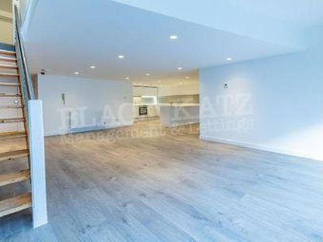 3 Bedrooms Flat for rent in Eagle Wharf Road, London N1