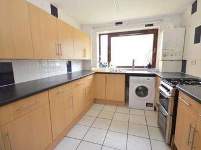 3 Bedrooms Flat for rent in East Crosscauseway, Edinburgh EH8
