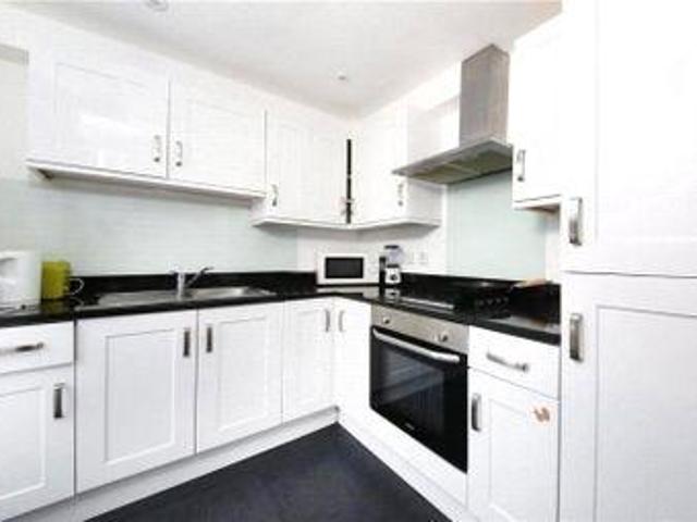 3 Bedrooms Flat for rent in East India Dock Road, Canary Wharf, London E14