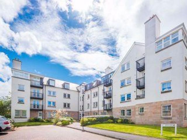 3 Bedrooms Flat for rent in East Suffolk Park, Newington EH16
