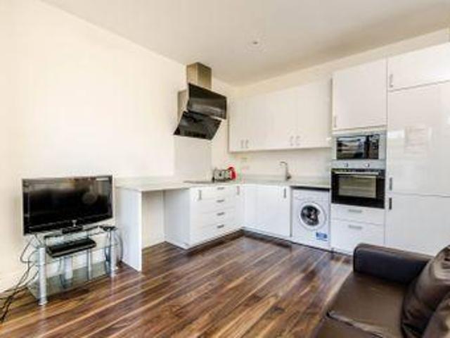 3 Bedrooms Flat for rent in Eastcote Road, Harrow HA2