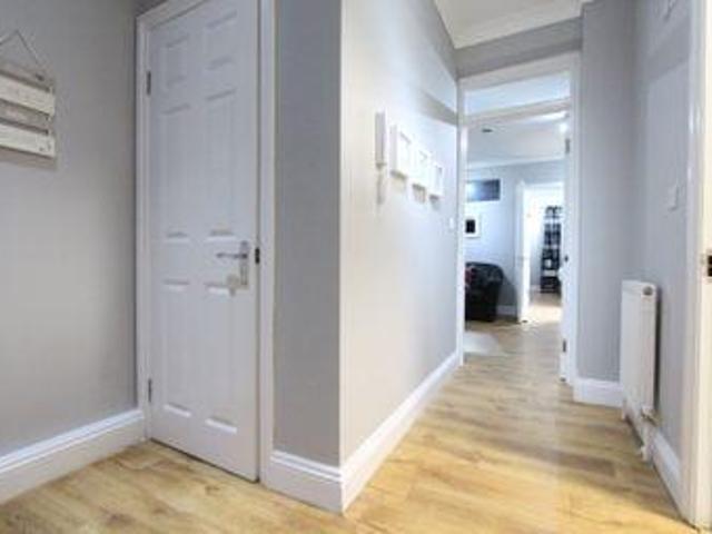 3 Bedrooms Flat for rent in Edgware Road, London W2