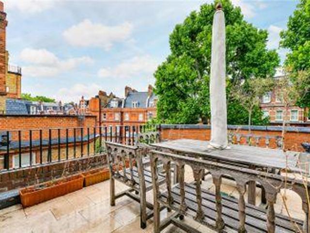 3 Bedrooms Flat for rent in Egerton Gardens, Knightsbridge, London SW3