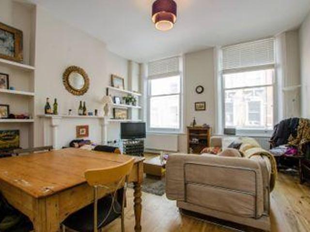 3 Bedrooms Flat for rent in Electric Avenue, Brixton, London SW9