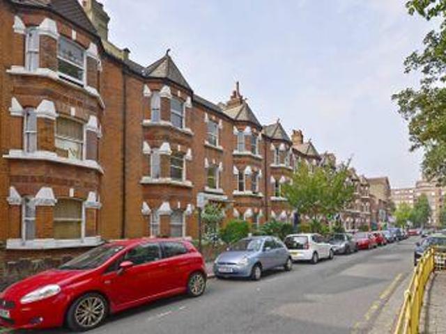 3 Bedrooms Flat for rent in Elmfield Road, Balham SW17