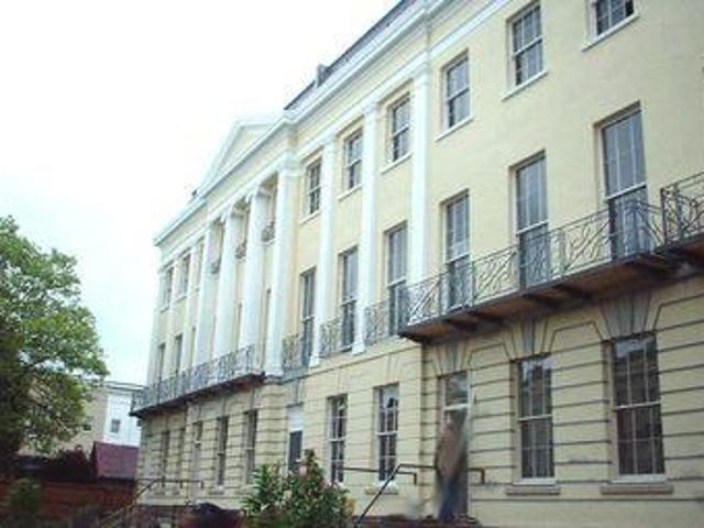 3 Bedrooms Flat for rent in Evesham Road, Cheltenham GL52