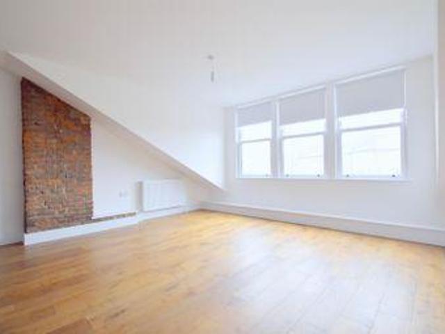 3 Bedrooms Flat for rent in Evering Road, London E5