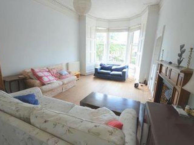 3 Bedrooms Flat for rent in Eyre Crescent, Edinburgh EH3