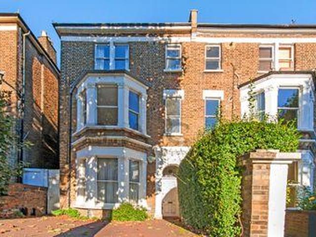 3 Bedrooms Flat for rent in Fordwych Road, West Hampstead NW2
