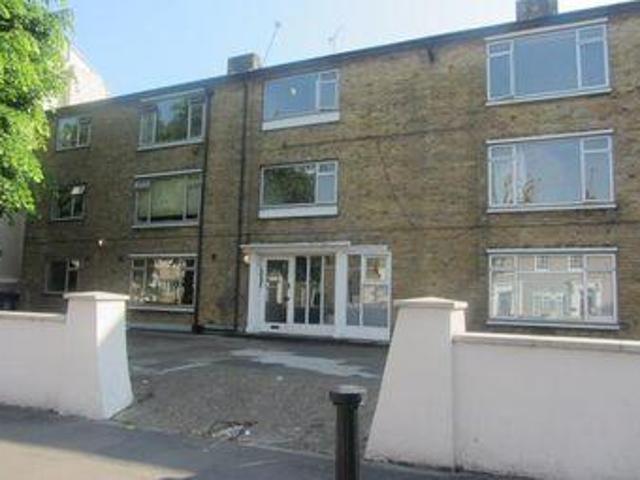3 Bedrooms Flat for rent in Fairfield Road, London E3