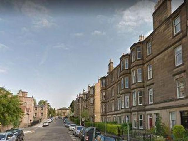 3 Bedrooms Flat for rent in Falcon Gardens, Morningside, Edinburgh EH10