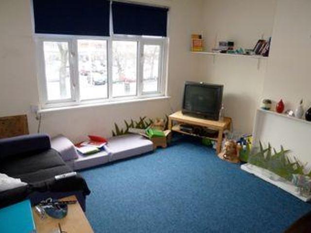 3 Bedrooms Flat for rent in Fantastic Location Ecclesall Rd, Sheffield S11