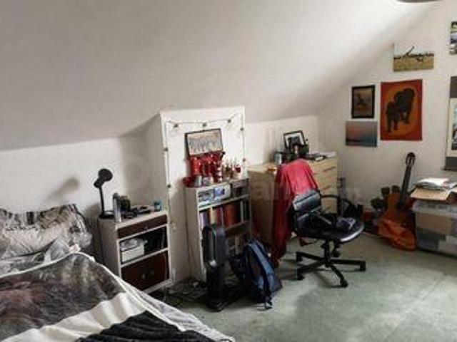 3 Bedrooms Flat for rent in Fassett Road, Kingston Upon Thames, Greater London KT1