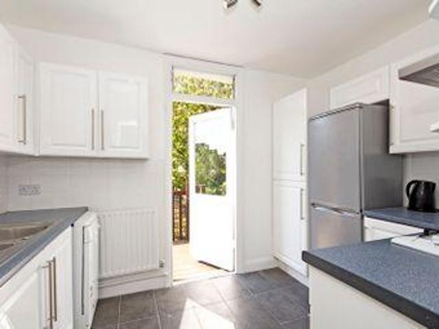 3 Bedrooms Flat for rent in Felsham Road, Putney SW15