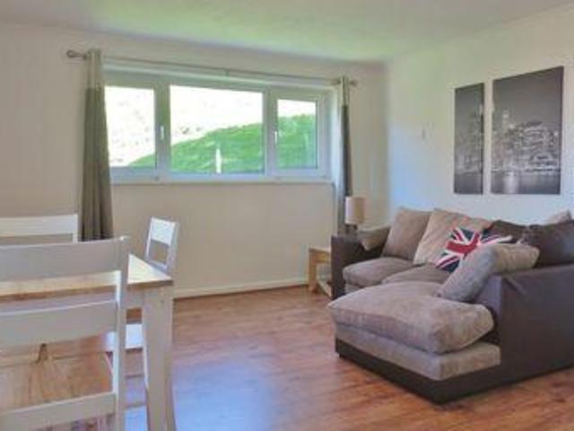 3 Bedrooms Flat for rent in Fitch Drive, Brighton BN2