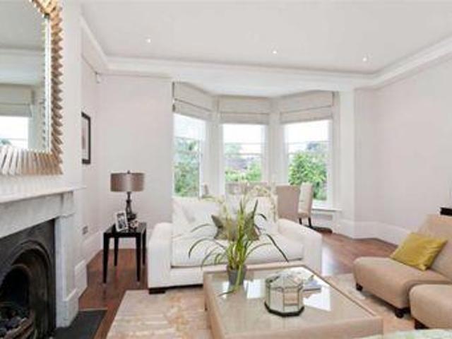 3 Bedrooms Flat for rent in Fitzjohns Avenue, Hampstead, London NW3