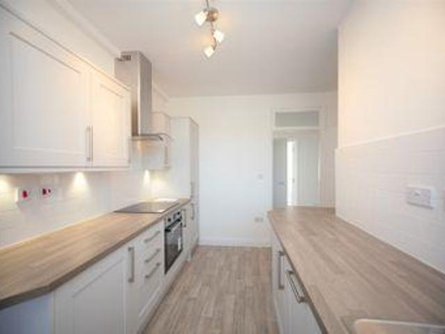3 Bedrooms Flat for rent in Finchley Lane, London NW4