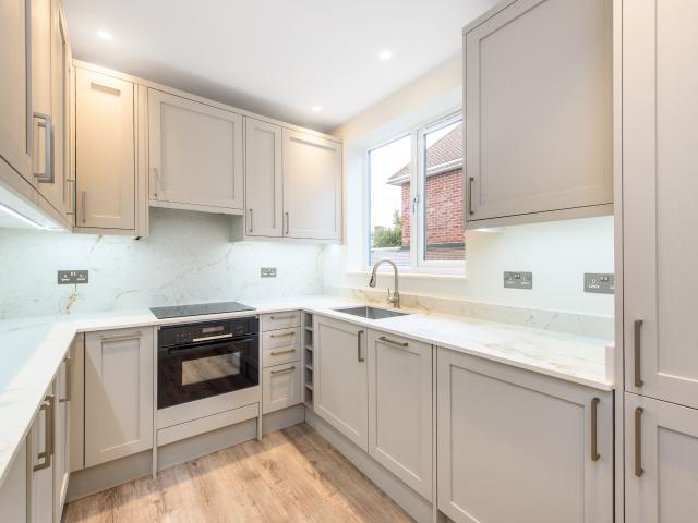 3 Bedrooms Flat for Rent in Finchley Road | Foxtons
