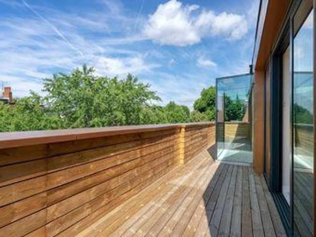 3 Bedrooms Flat for rent in Finchley Road, Hampstead NW3