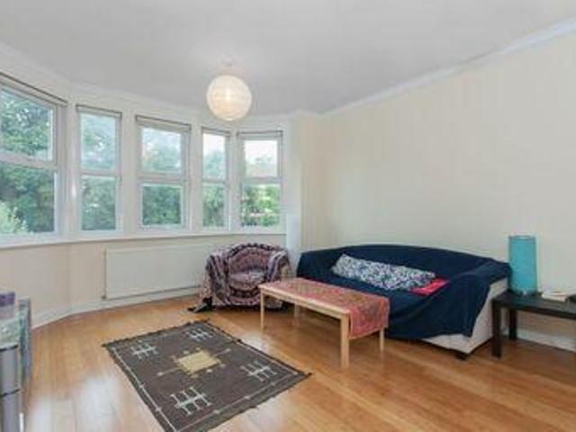 3 Bedrooms Flat for rent in Finchley Road, London NW11