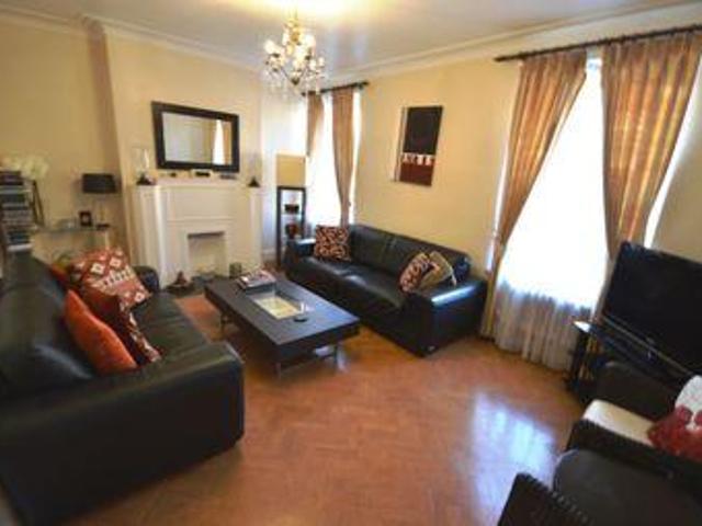 3 Bedrooms Flat for rent in Finchley Road, London NW3