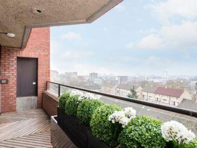 3 Bedrooms Flat for rent in Finchley Road, London NW3