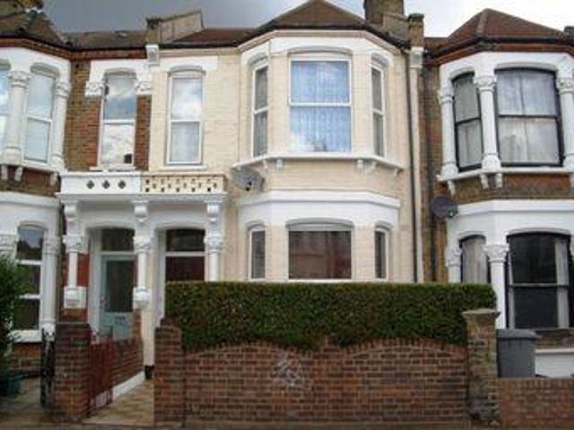 3 Bedrooms Flat for rent in Flat 1, Priory Park, Kilburn NW6