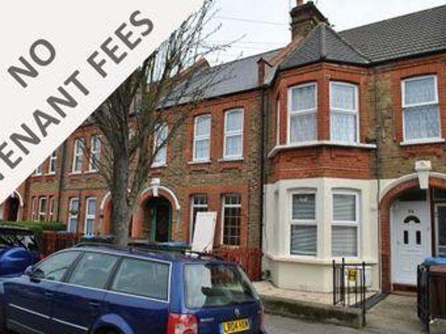 3 Bedrooms Flat for rent in Fleeming Road, London E17