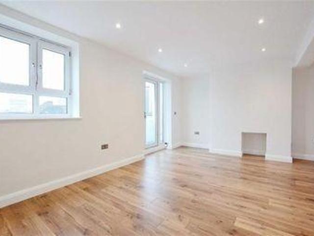 3 Bedrooms Flat for rent in Frampton Street, St Johns Wood NW8